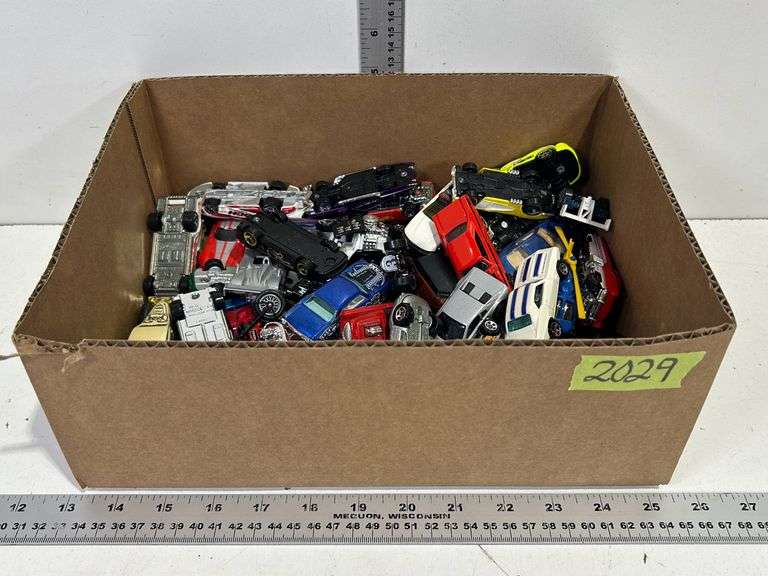 Assorted toy cars, ~ 48 pces - Wild Rose Auction Services