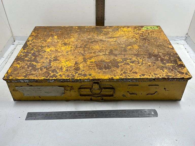 Box of Assorted Fasteners, 24 Compartment box w/ screws, bolts, nuts ...