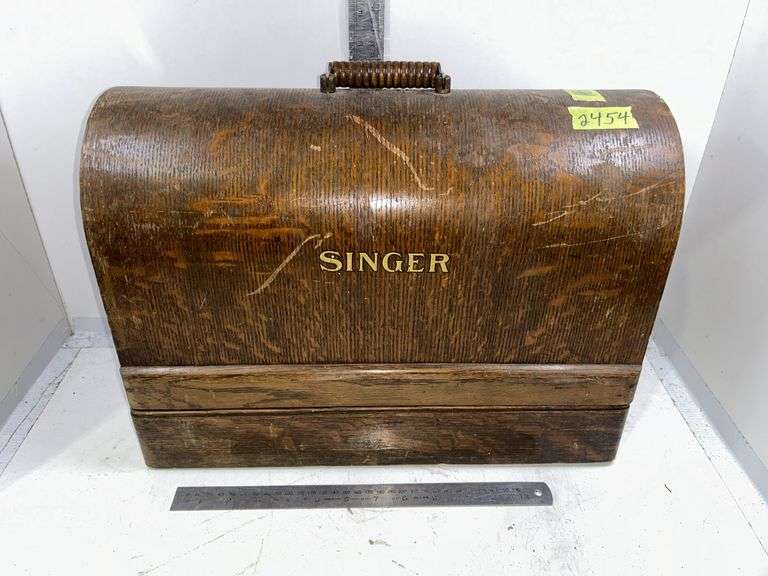 Singer Sewing Machine w/ Case - Wild Rose Auction Services