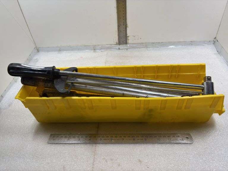 1/2" Power Bars (6), Johnson Bars (2) - Wild Rose Auction Services