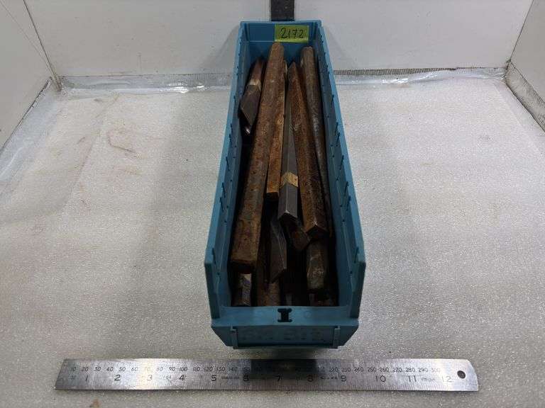 Box of Assorted Metal Chisels Approx. 20 pcs - Wild Rose Auction Services