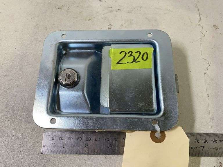 Slam lock,*Unreserved* - Wild Rose Auction Services