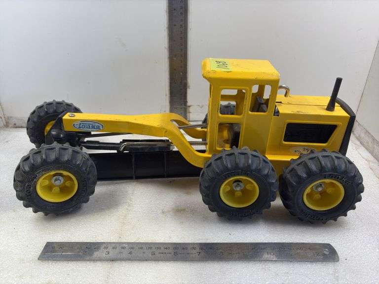 Tonka Grader Toy Approx 18'' x 8'' *UNRESERVED* - Wild Rose Auction ...
