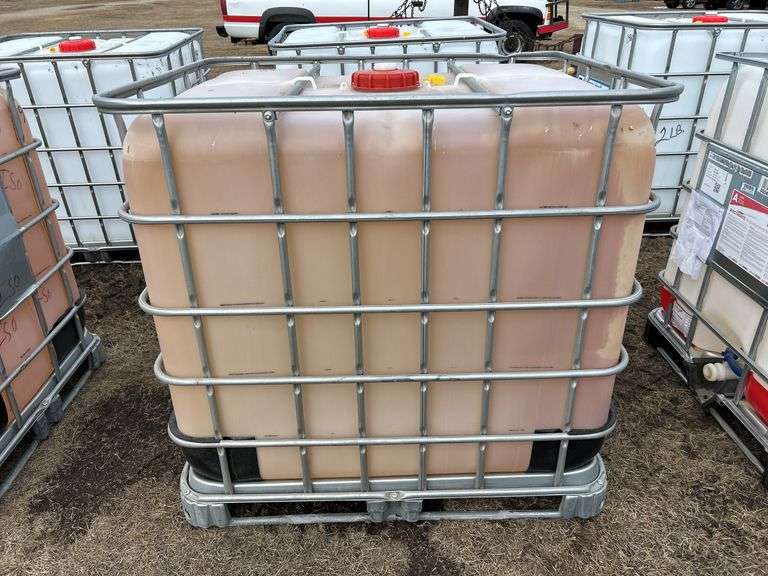 1000L Tote, not food grade, w/ valve, Approx 3'3" x 4' x 4' *UnReserved ...
