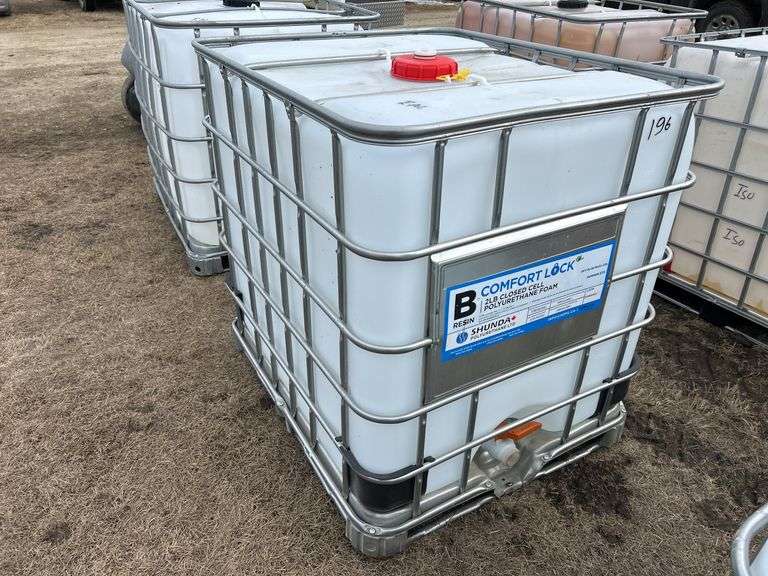 1000L Tote, not food grade, w/ valve, Approx 3'3" x 4' x 4' *UnReserved ...