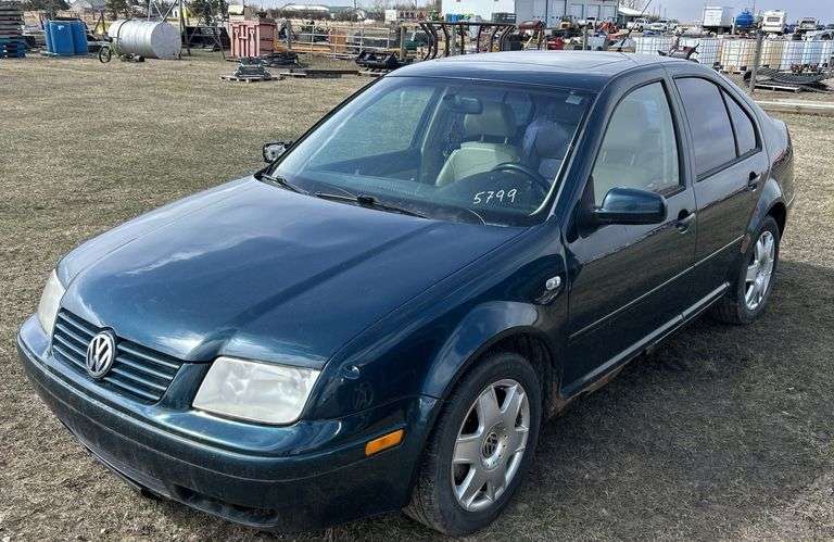 2001 VW Jetta, parts only *UnReserved* - Wild Rose Auction Services