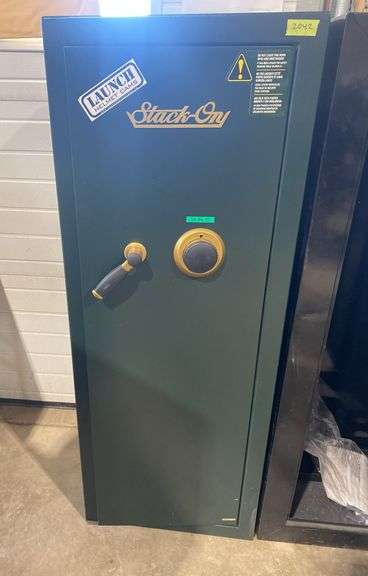 Stack On Combination lock insulated 10 gun safe, approx 12 1/2" x 21 ...