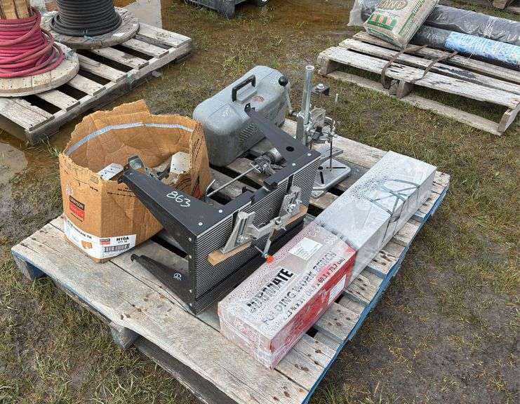 Jobmate Folding Work Bench, Craftsman Drill Press Jig, Half Box of ...