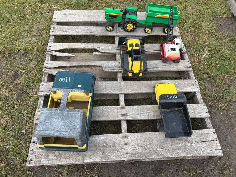 Pallet w/ Tonka Tractor & Grain Bin, Tonka Dozer, Crane, Chevy Dump ...
