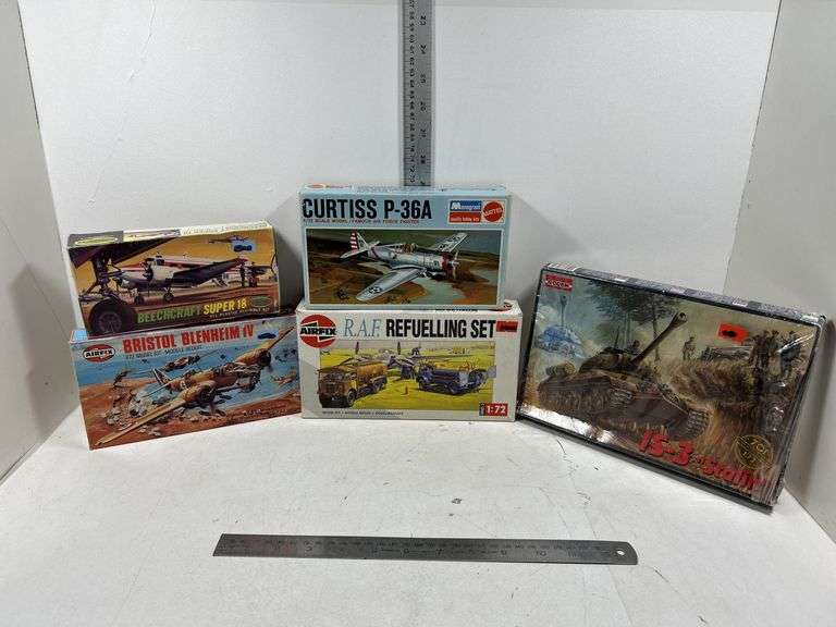 Box w/ Model kits, (approx 1 tank, 3 planes, 1 refueling kit ...