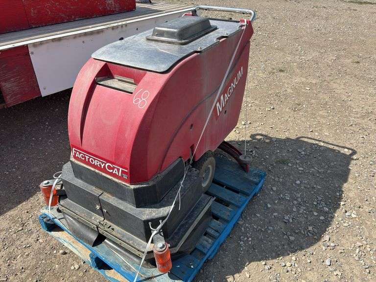Factory Cat Magnum 34-D Industrial Walk Behind Sweeper (Unknown ...