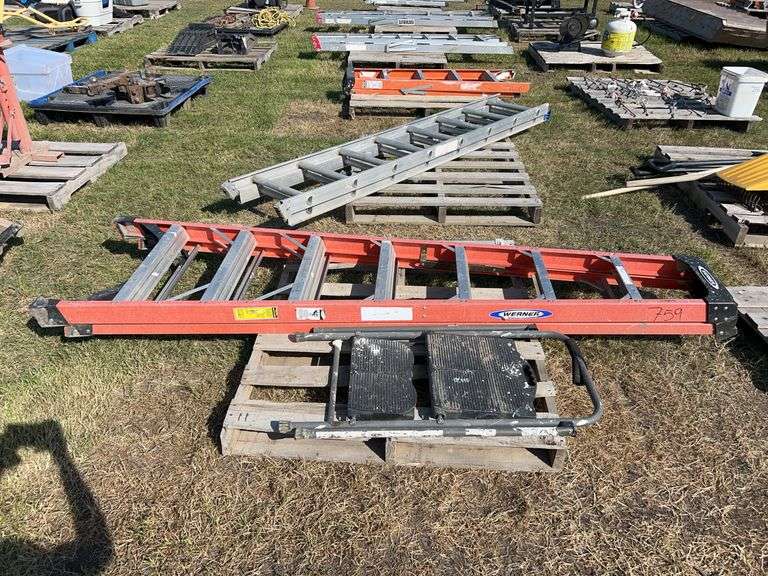 2-step Step Ladder, & Werner 8' Ladder 300 lb capacity, **Unreserved ...