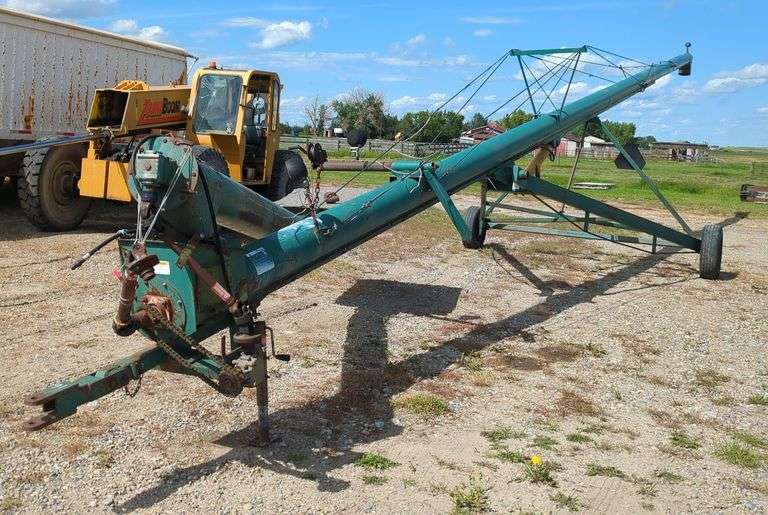 Spray Air 4067 Auger, 540 PTO, 67' L x 10", *Unreserved* - Wild Rose ...