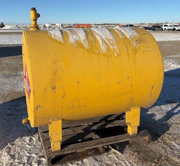 Westeel Rosco Fuel Tank ( Yellow ) Last used for diesel *Unreserved ...