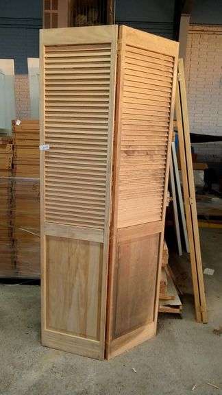 40” X 80”H MASONITE PINE FULL LOUVER 2 DOOR BIFOLD - World Wide Auction Inc