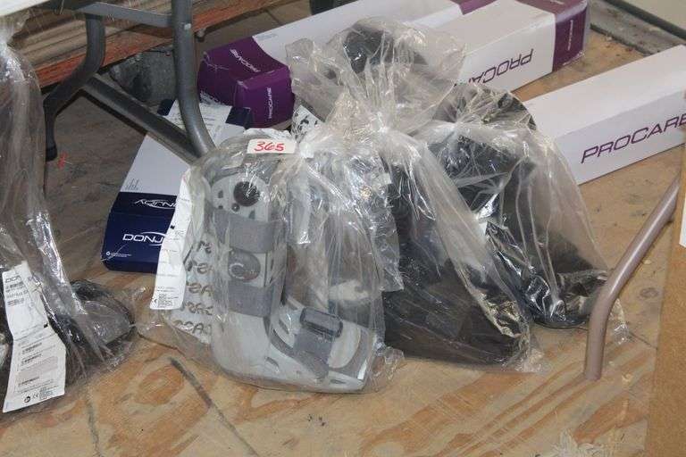 ANKLE BOOTS INCLUDING AIRCAST AIRSELECT STANDARD, DONJOY MAXTRAX AIR ...