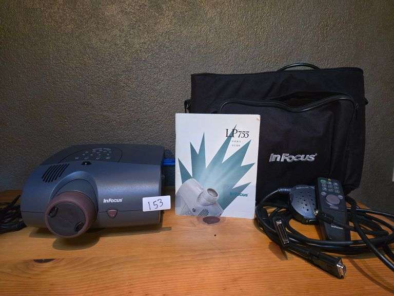 InFocus LP 755 Video Projector with Bag, Remote Cables, etc. - World ...