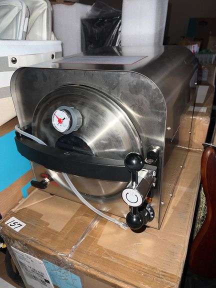 Autoclave TR250E - World Wide Auction Inc