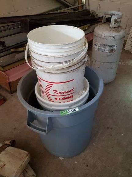 Garbage Can, Pails - YAC Auctions