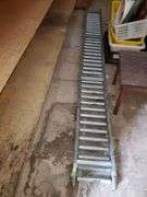10' Roller Track - YAC Auctions