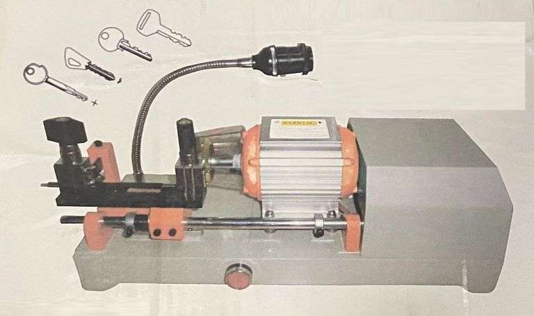 KEY DUPLICATING MACHINE 110V - YAC Auctions