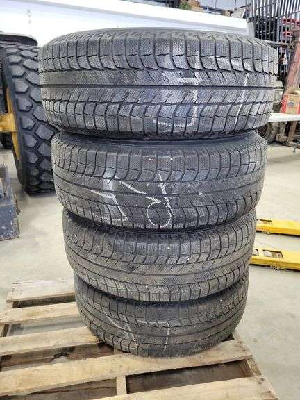 4 - 265/70R17 Michelin Latitude X-Ice Winter Tires and Rims - YAC Auctions