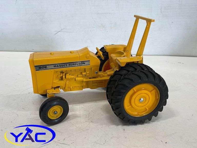 Massey Ferguson 50E Industrial - 1/16 Scale - YAC Auctions
