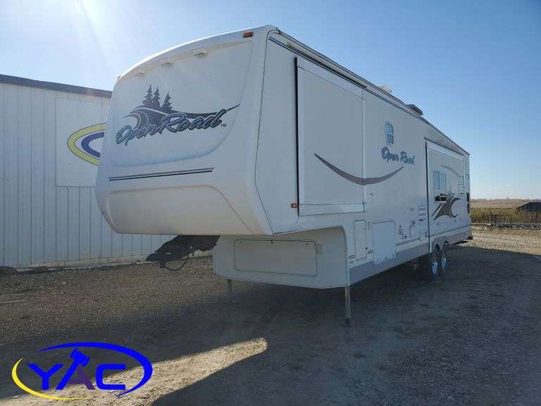 OPEN ROAD FIFTH WHEEL CAMPER - YAC Auctions