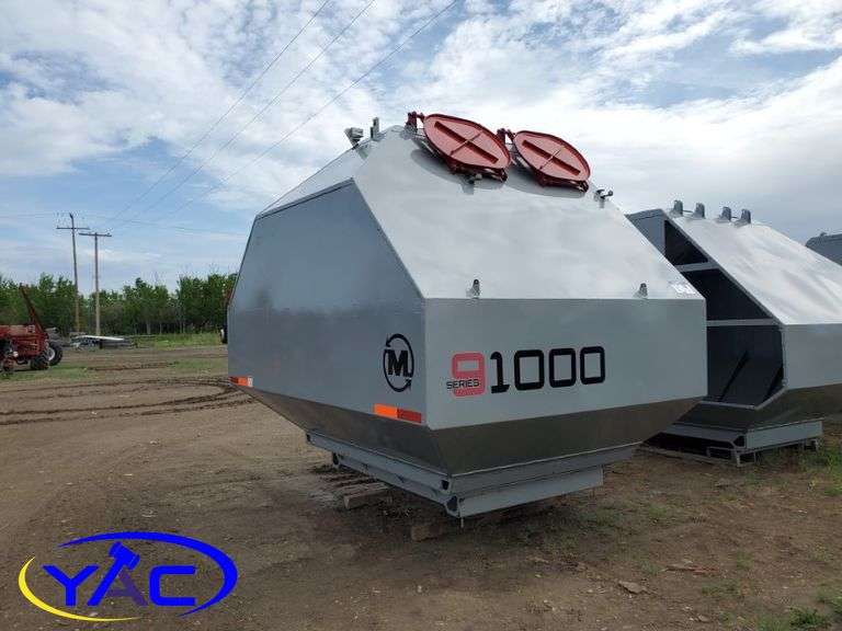 300 Bushel Morris Seed Tank - YAC Auctions