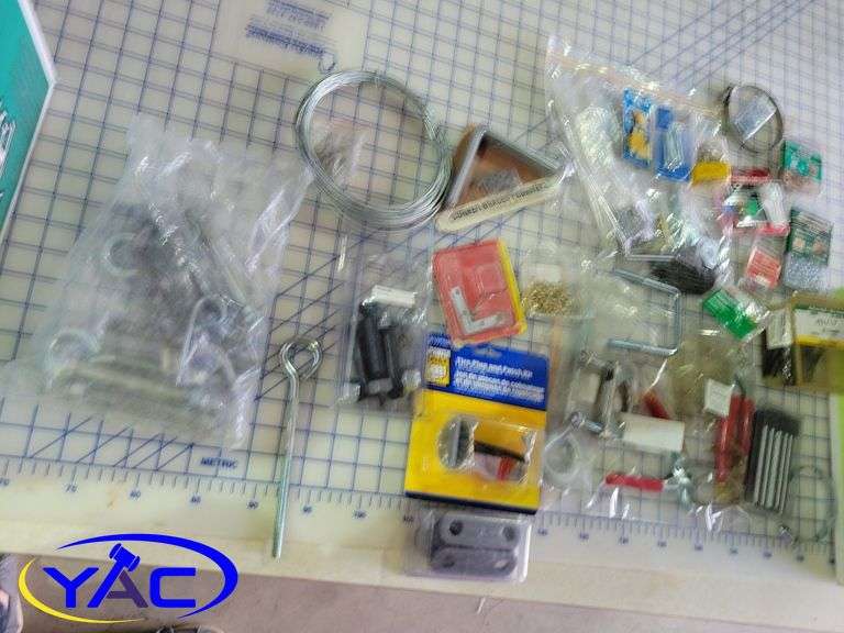 Assorted Fasteners - YAC Auctions