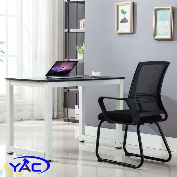 MODERN BASIC OFFICE COMPUTER DESK & TABLE - YAC Auctions