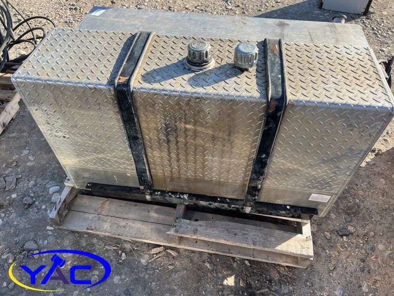 80 Gallon Aluminum Fuel Tank For Semi Or Tandem - Wet Kit - YAC Auctions