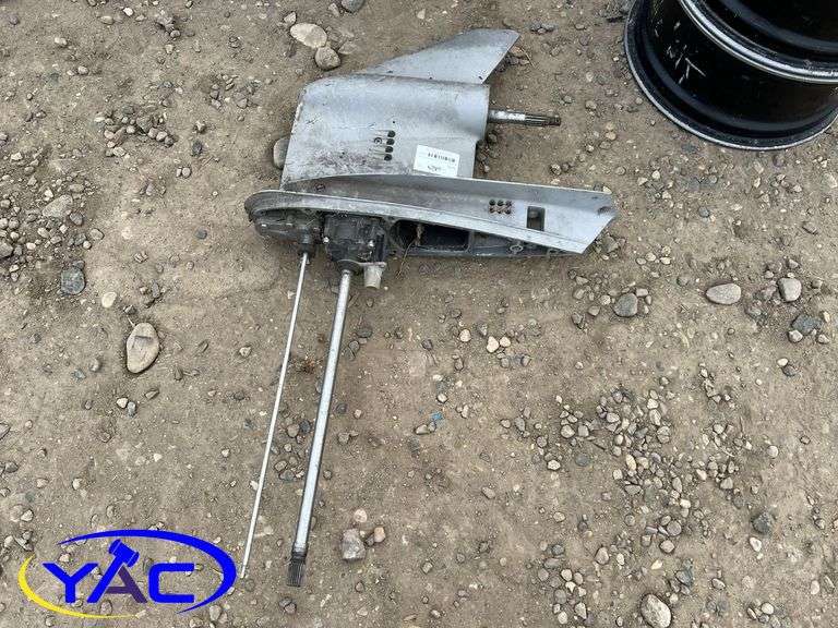 80-140hp Johnson Outboard Lower Unit - YAC Auctions