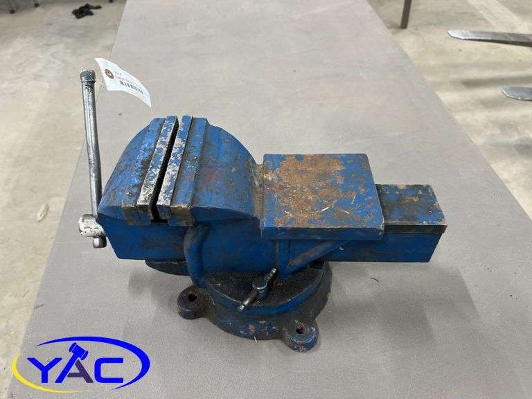 Large Bench Vice - YAC Auctions