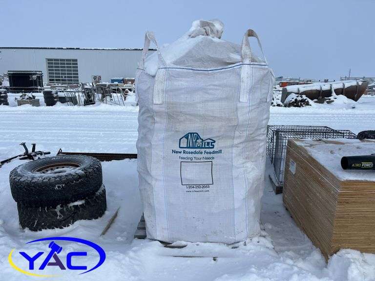 Mini Bulk Bag Of Seasoned Birch Fire Wood - YAC Auctions