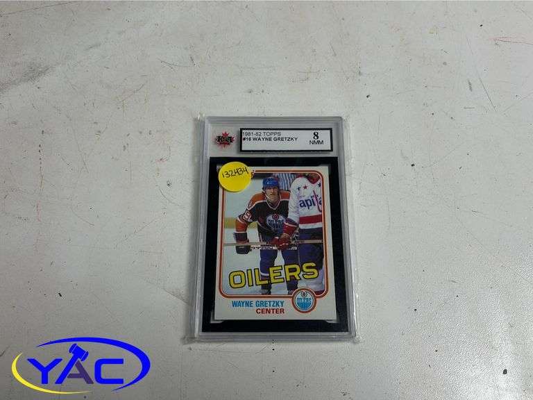 1981-82 Topps Wayne Gretzky Graded Card - YAC Auctions