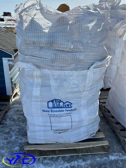 Mini Bulk Bag Of Green Birch Firewood - YAC Auctions