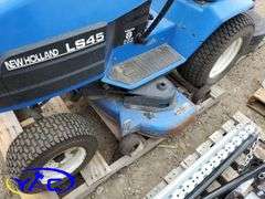 New Holland LS45 Lawn Tractor - YAC Auctions