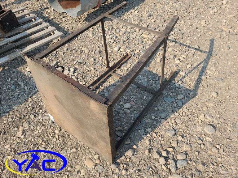 Square Shop Table - YAC Auctions