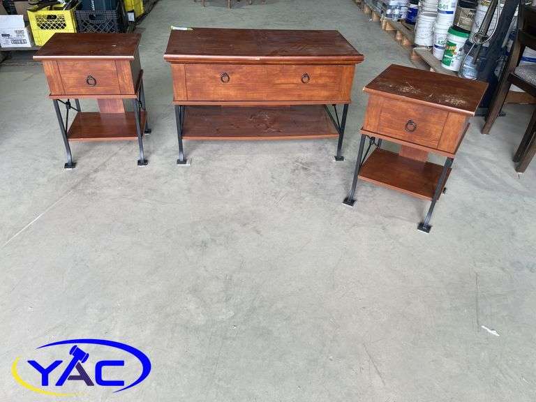 TV Stand With Matching End Tables - YAC Auctions