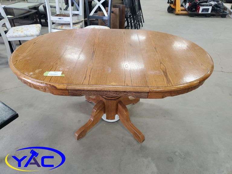 Round Wood Antique Table w/ Leaf - YAC Auctions