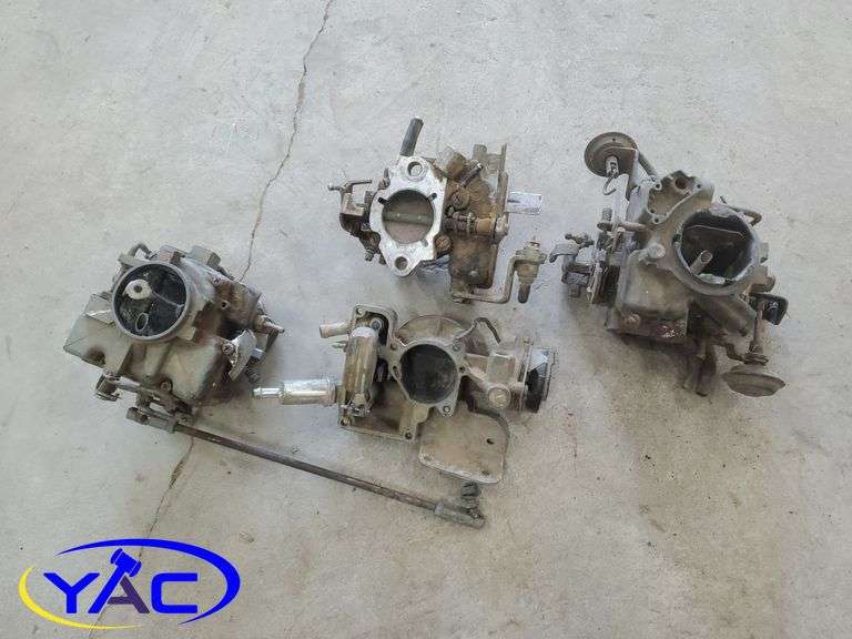Box of Motor craft Carburator - YAC Auctions