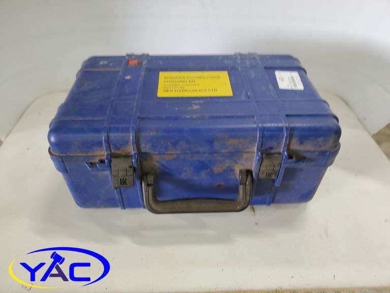 Blue Flight Case - YAC Auctions