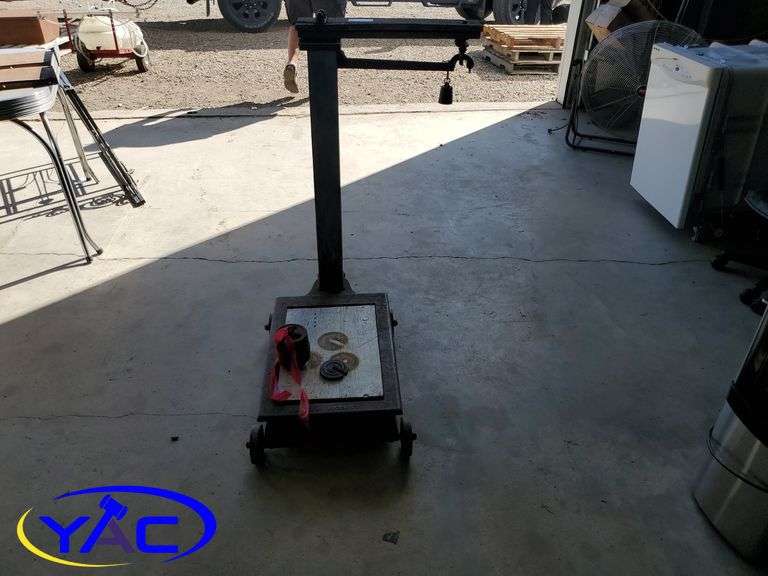 Antique Warren Platform Scale w/ 4 Weights & Hanging Weight Holder - YAC Auctions