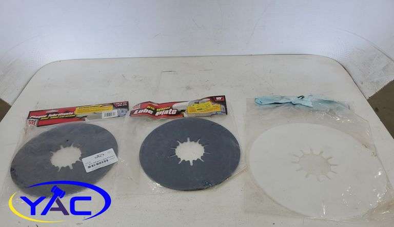 3 - 5th Wheel Lube Plates - YAC Auctions
