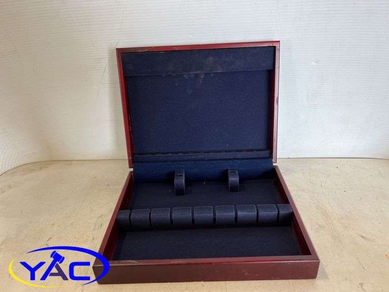 Fancy Display Case - YAC Auctions