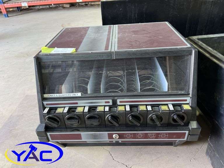 Table Top Vending Machine - YAC Auctions
