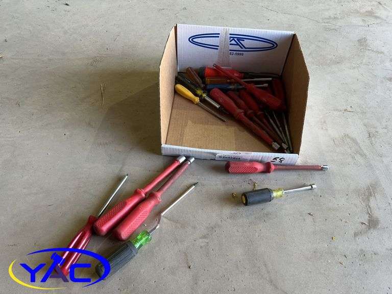 Box Of Nut Drivers - YAC Auctions