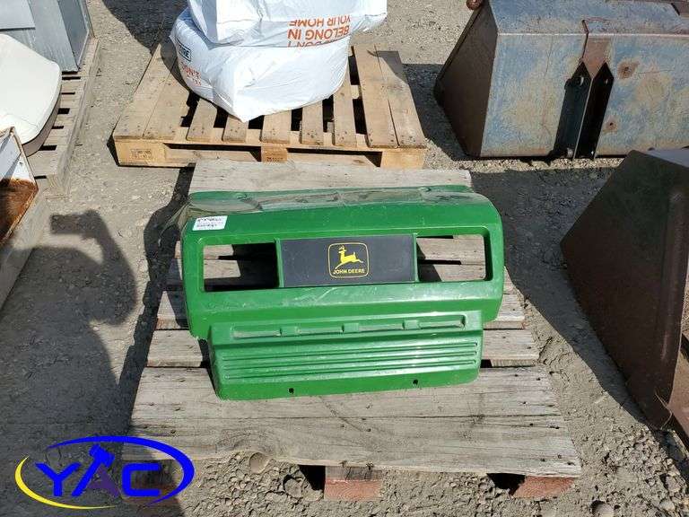 John Deere Gator Hood - YAC Auctions