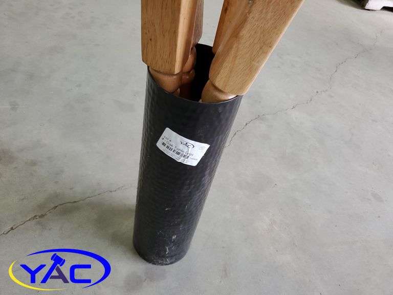 4 - Oak Table Legs - YAC Auctions